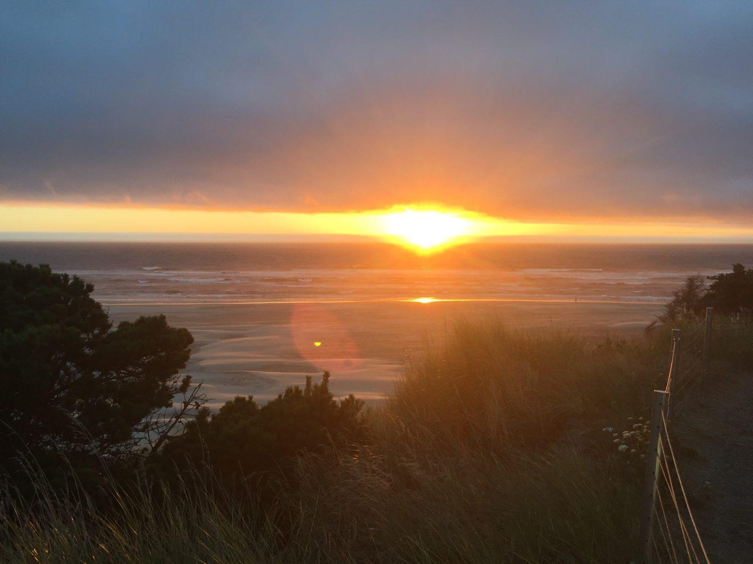 15 Optimal Ways for Relaxing on the Oregon Coast: A Paradise of Natural ...