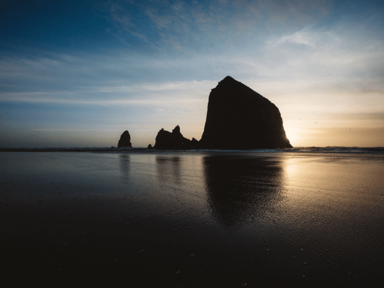 Discover Oregon Coast Attractions: Uncover Iconic Cliffs, Sandy Beaches ...